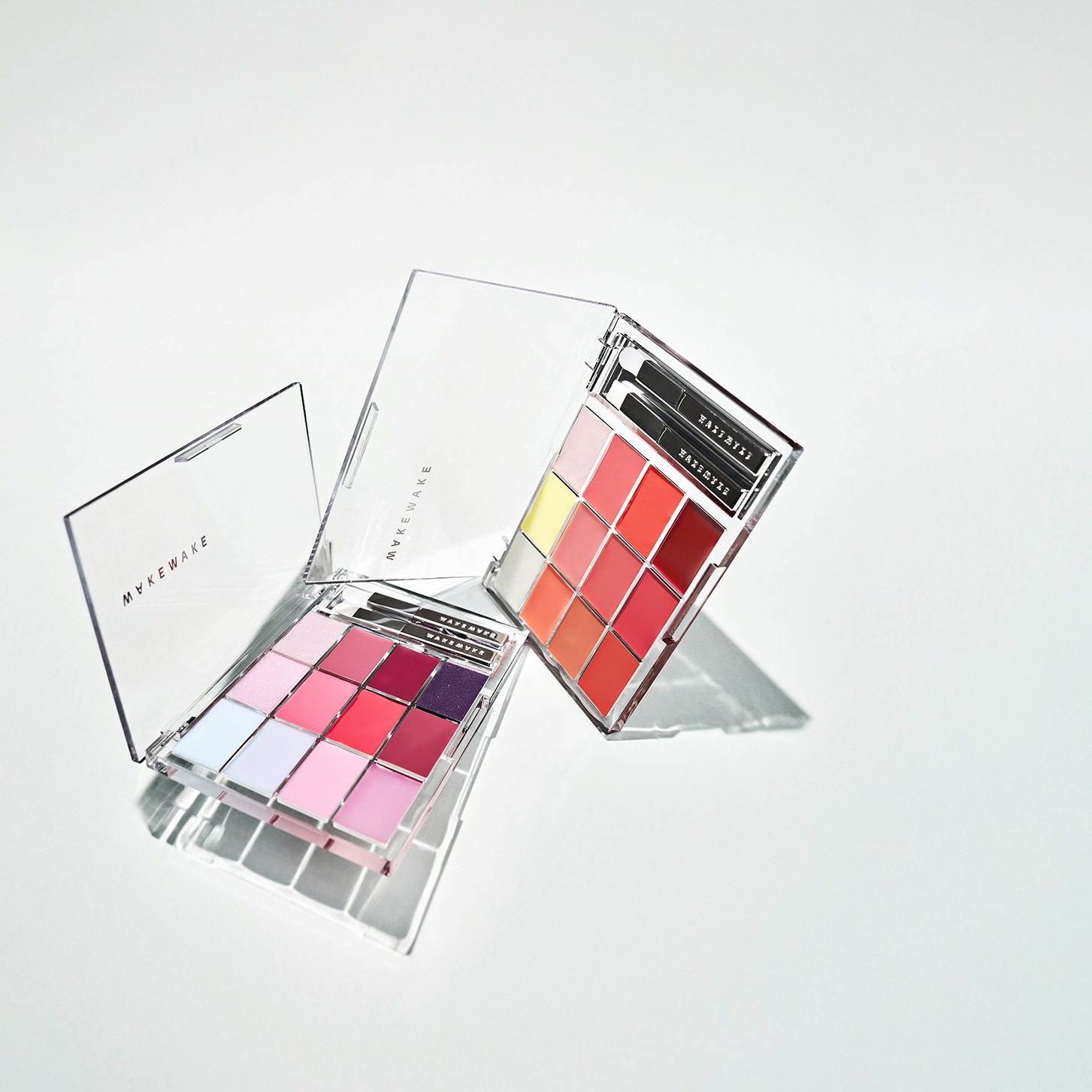 WAKEMAKE(ウェイクメイク)の12色リップ「ソフトカラーリングリップパレット」がオフライン販売 | esthete