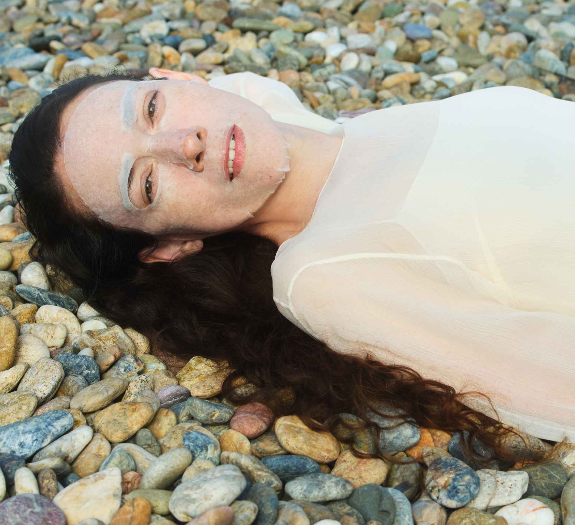 SHIROから2種のシートマスク「酒かす米ぬかフェイスマスク」「がごめ昆布フェイスマスク」 | esthete